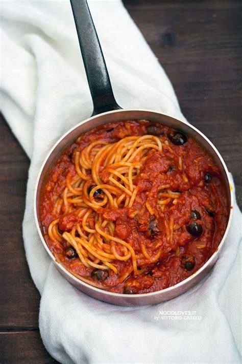 Sugo di tonno alla puttanesca - Noodloves | Ricette, Ricette pasta ...
