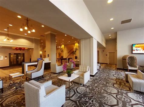 Doubletree By Hilton Detroit Downtown