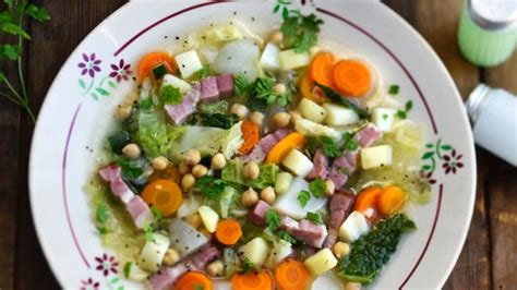 Soupe Paysanne Facile D Couvrez Les Recettes De Cuisine Actuelle