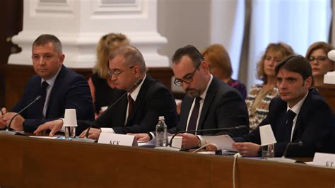 НСТС отхвърли предложените промени в Закона за семейни помощи за деца Nova