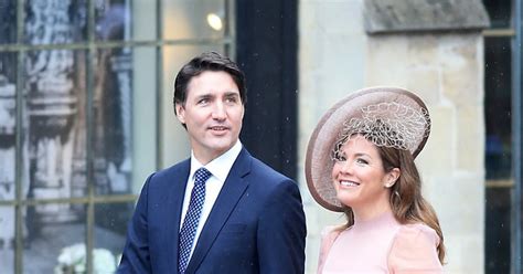 찰스 3세 대관식 도착하는 트뤼도 캐나다 총리 부부