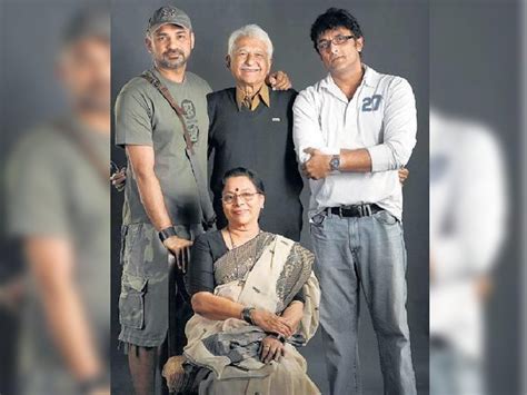 Seema Deo Death Marathi Actor Ramesh Deo Son Ajinkya Emotional आईला
