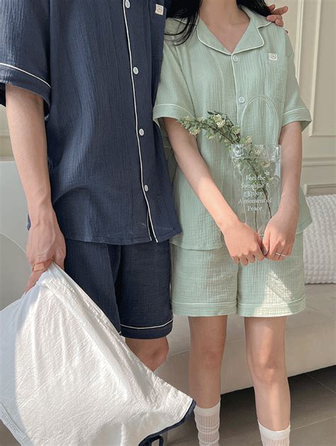 올썸 Amade 소프티 요루면 반팔 커플파자마 남녀공용 잠옷세트