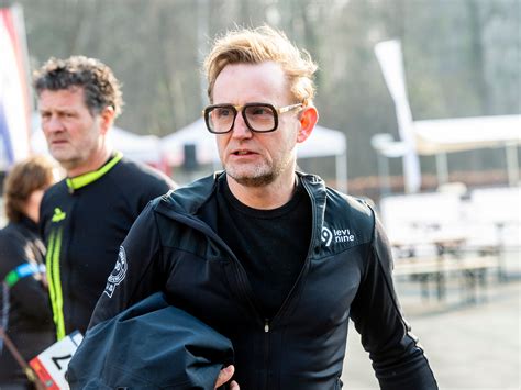 Prins Bernhard Viert 25 Jarig Huwelijk Met Annette