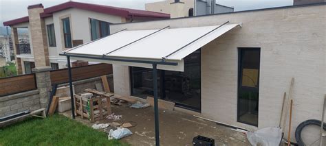 ტენტი ადერიდა საყრდენებით