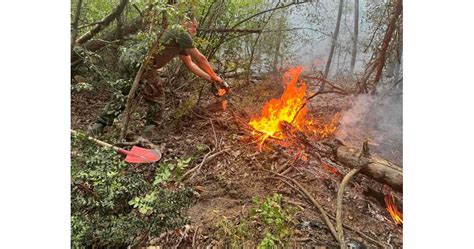 За шести пореден ден Българската армия оказва помощ в гасенето на пожарите