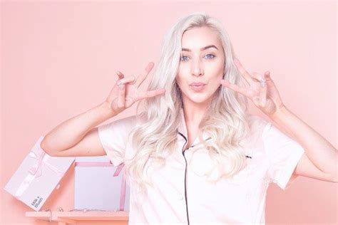 M B Christmas Vibes Paige Wears The Milkandblush