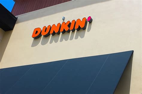Florida Man Sues Dunkin Over ‘severe And Long Term Injuries Caused By Exploding Toilet
