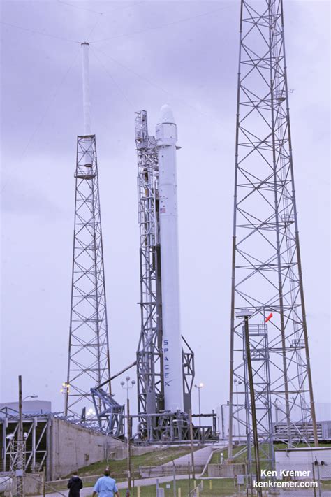 Rocket Issues Force Spacex And Nasa To Postpone Falcon 9 Rocket Launch