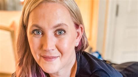 Rebecca Yarros Svart Storm Drager Og Sex Selger