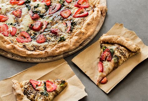 Balsamic Strawberry Pizza • Ifit Blog