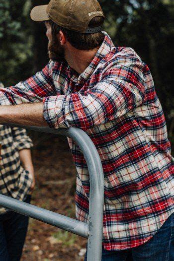 30 Ideas How To Wear A Flannel Shirt For Men Stylishly Artofit