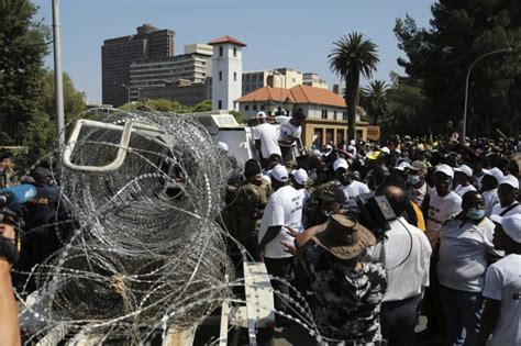 South African Ruling Party Official Charged With Corruption News