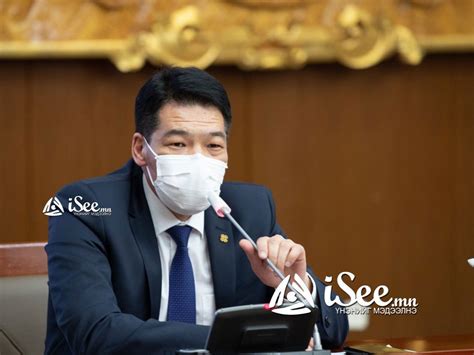 С Энхболд Халдвар авч биеийн байдал нь хүндэрсэн хүүхдүүдийг Эх