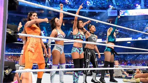Photos History Is Made During The First Ever Women S Battle Royal Wrestlemania Raw Women S