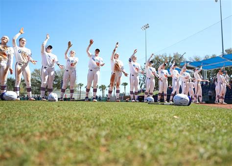 Gators Softball Opens Sec Slate At 10th Ranked Alabama Espn 981 Fm