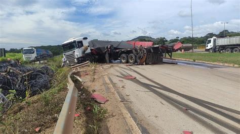 Acidente Envolvendo Carreta Na BR Em Bom Jesus Do Amparo Mobilidade Sampa