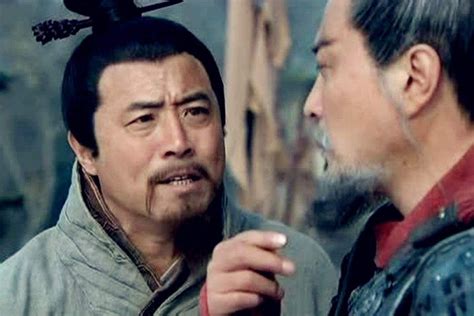 三国中的曹操为何要杀从小一起长大的许攸 凤凰网视频 凤凰网