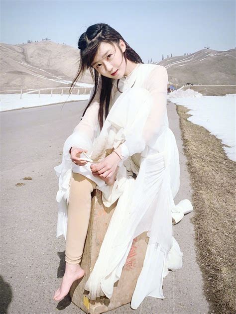 ซ่งอีเหริน ในบท ซังซัง จาก สาวกเอยจงเสพนิยายจีน