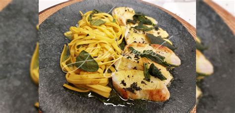 PEITO DE FRANGO FETTUCCINE NA MANTEIGA E SÁLVIA Receitas Edu Guedes Site Oficial