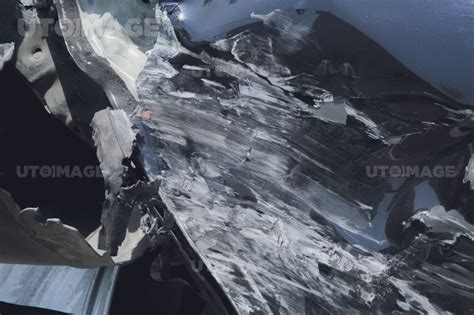 유토이미지 교통사고로 손상된 자동차 스크래치