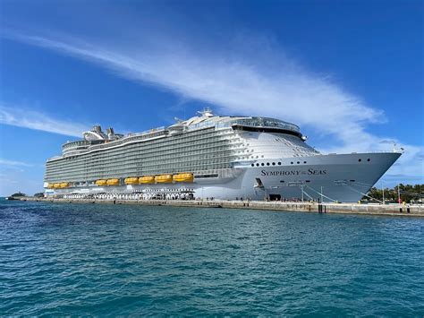 Symphony Of The Seas Vs Wonder Of The Seas Cruise Lobster