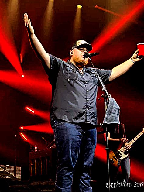 Luke Combs Beer Never Broke My Heart Tour Review The Spectatour