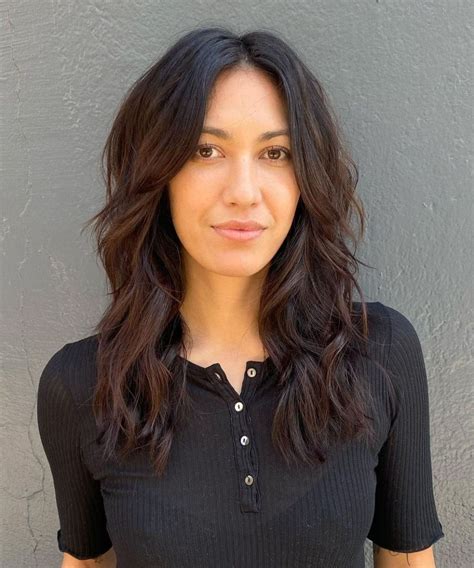 30 Face Framing Layers Ideas For A Trendy Look In 2024 Hair Cuts Textured Haircut Face