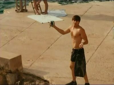 Ashton Kutcher Shirtless