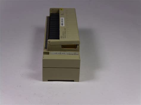 Omron Srt2 Roc16 Output Remote Terminal 24vdc 16point Used Industrial