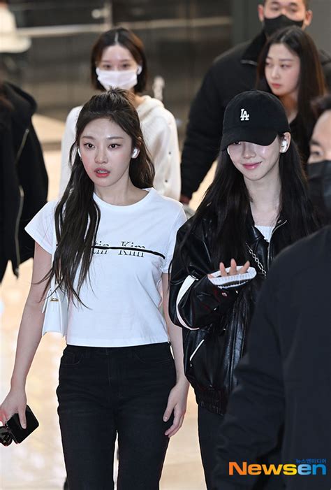 에스파 화사하게 입국 포토엔hd 손에 잡히는 뉴스 눈에 보이는 뉴스 뉴스엔