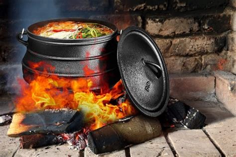 Bruntmor 10 Quarts Pre Seasoned Cauldron Cast Iron Potjie Pot 10