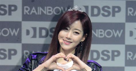 [포토] 레인보우 승아 손하트만큼 예쁜 배꼽