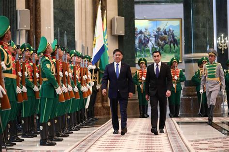 Монгол Улсын Ерөнхийлөгч У Хүрэлсүхийг албан ёсоор угтлаа