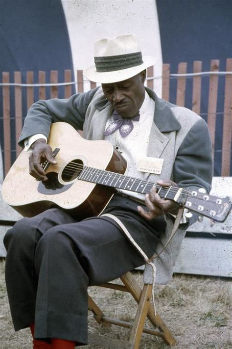 ¿conoce A Son House Descubre Todo Sobre El Aqui