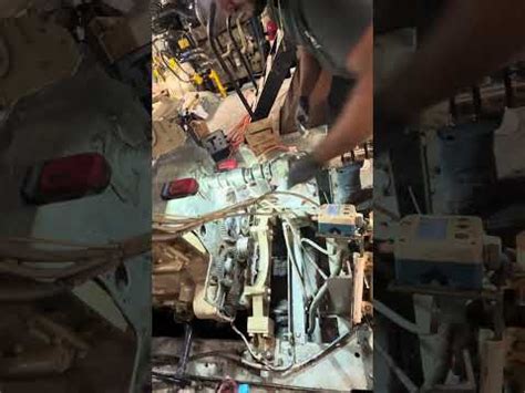 Cummins KTA19 - Installing The Camshaft #tugboat - YouTube