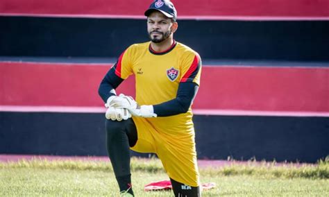 Vitória Empresário De Thiago Rodrigues Confirma Saída