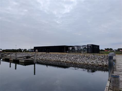 Madpakkehus Ved Havnen Udinaturen Dk
