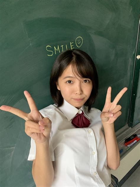 寺本莉緒のエロ画像122枚 爆乳グラドルのスレンダー水着グラビアやおっぱい自撮り集めてみた│エロ画像まとめエロトック