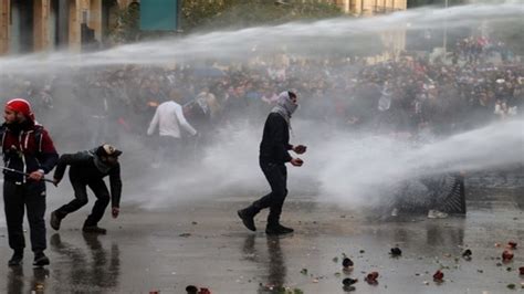 Protesters In Lebanon Marched Towards Parliament Faced Police