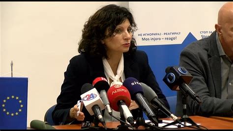 Телевизија 24 Антикорупционерите до Груби Немаме капацитет да се возиме во службени возила 24