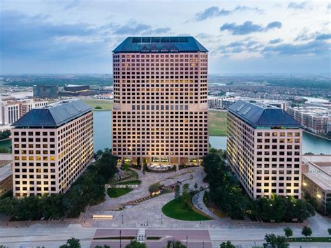 Caterpillar to relocate global headquarters - On-Site MagazineOn-Site ...