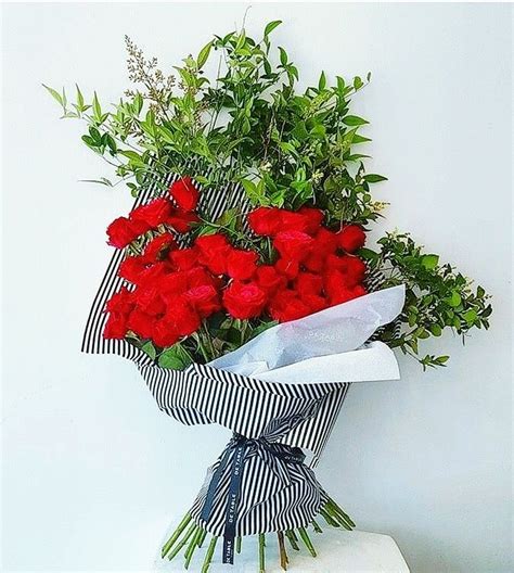 장미 꽃다발 장미 백송이 100송이 대형 꽃다발 Rose Bouquet Handtied Floral Arrangement