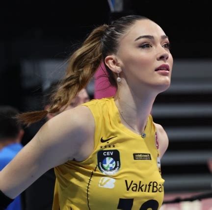 Zehra Gunes