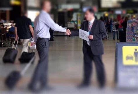 Встреча в аэропорту с табличкой удобная Vip услуга доступная каждому