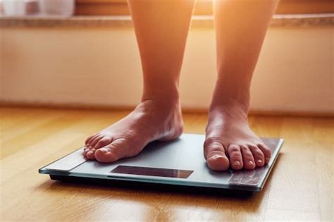 NUTRICIONISTA ORIENTA SOBRE OS CUIDADOS PARA EVITAR O GANHO DE PESO NA