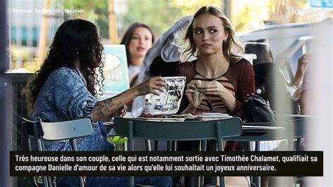 PHOTOS Lily Rose Depp amoureuse micro short et mini robe été love à