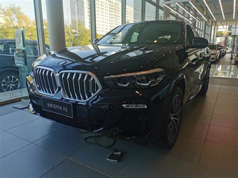 实拍宝马x6 Xdrive30i，落地85w，水晶挡杆很奢华 知乎