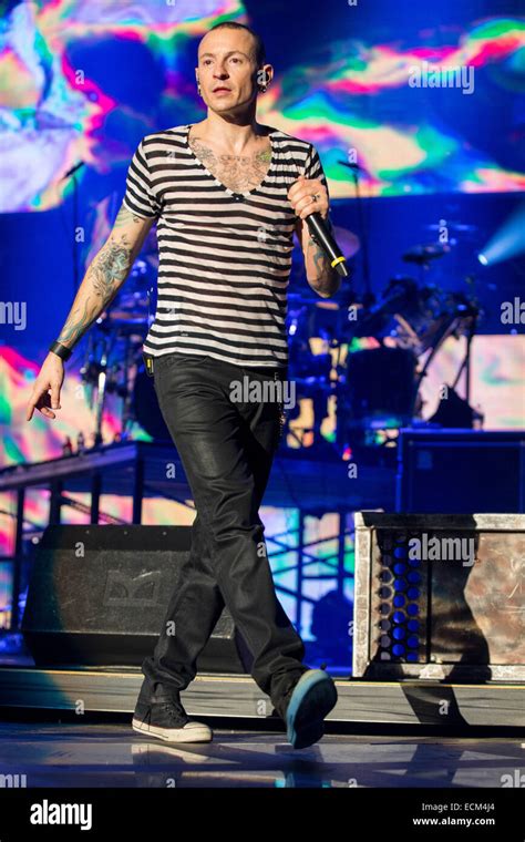 Inglewood California Usa 14th Dec 2014 Singer Chester Bennington