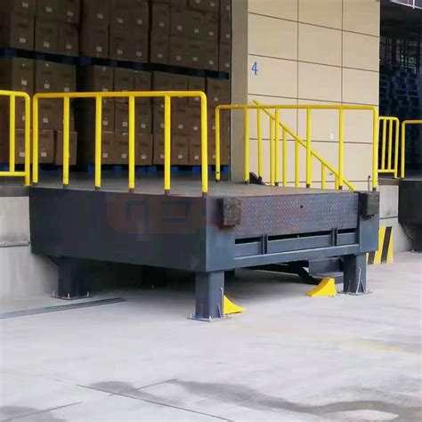 Electric Hydraulic Stationary Loading Dock Leveler Dock Lifting Leveler Dock Lifting Leveler